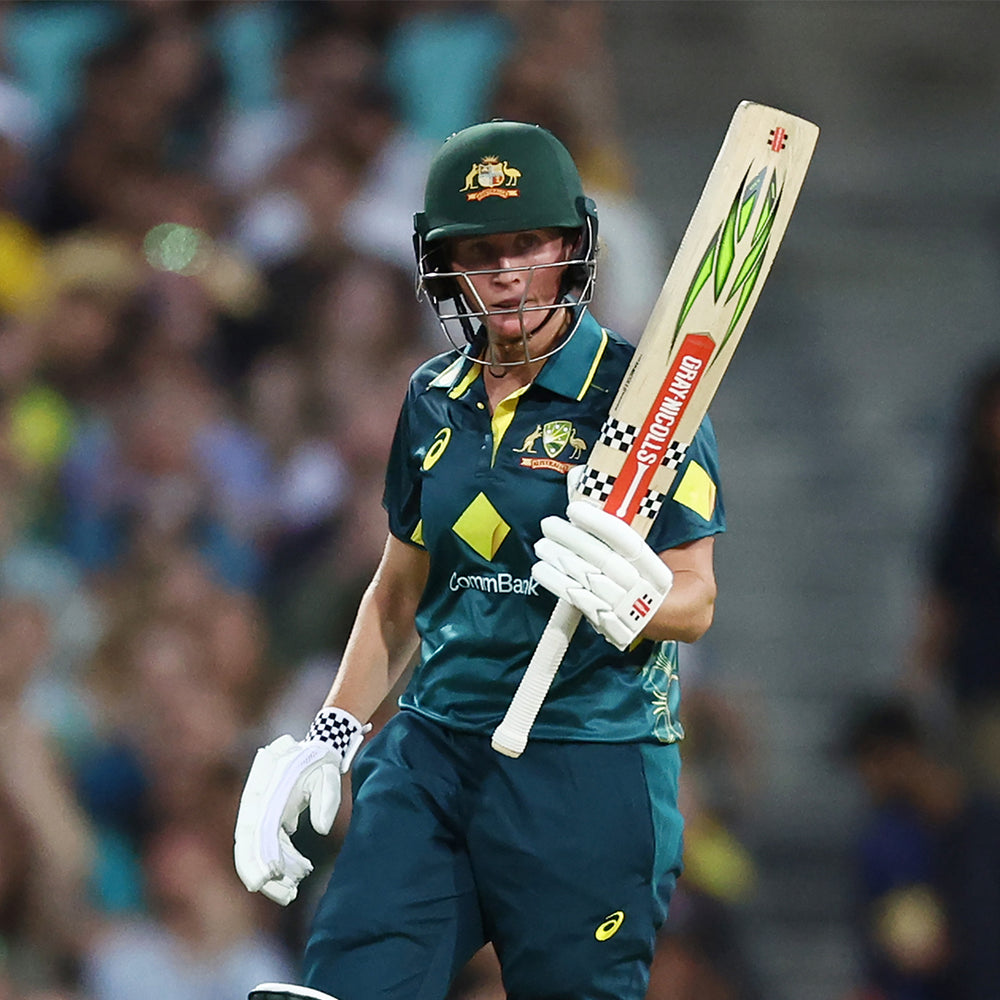 Beth Mooney – Gray-Nicolls